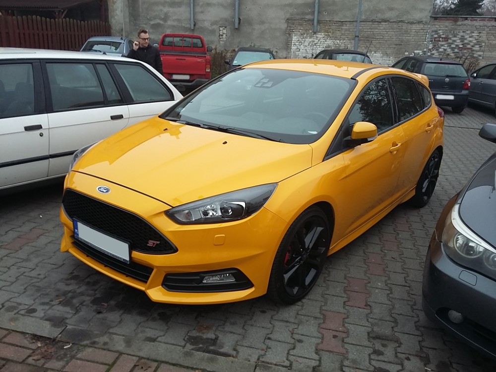 Ford Focus ST (2011–2018) - NumerVIN.com - Gdzie jest VIN? Znajdź VIN
